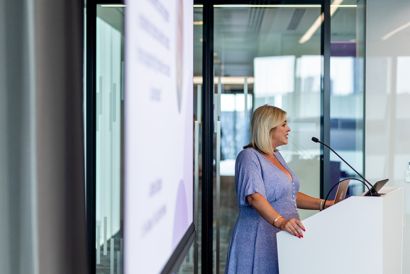 Athena Labs: SBRI2 - Lifted